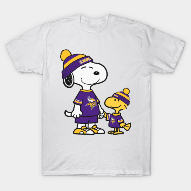 Snoopy Minnesota Skol Football - Minnesota Vikings - T-Shirt | TeePublic